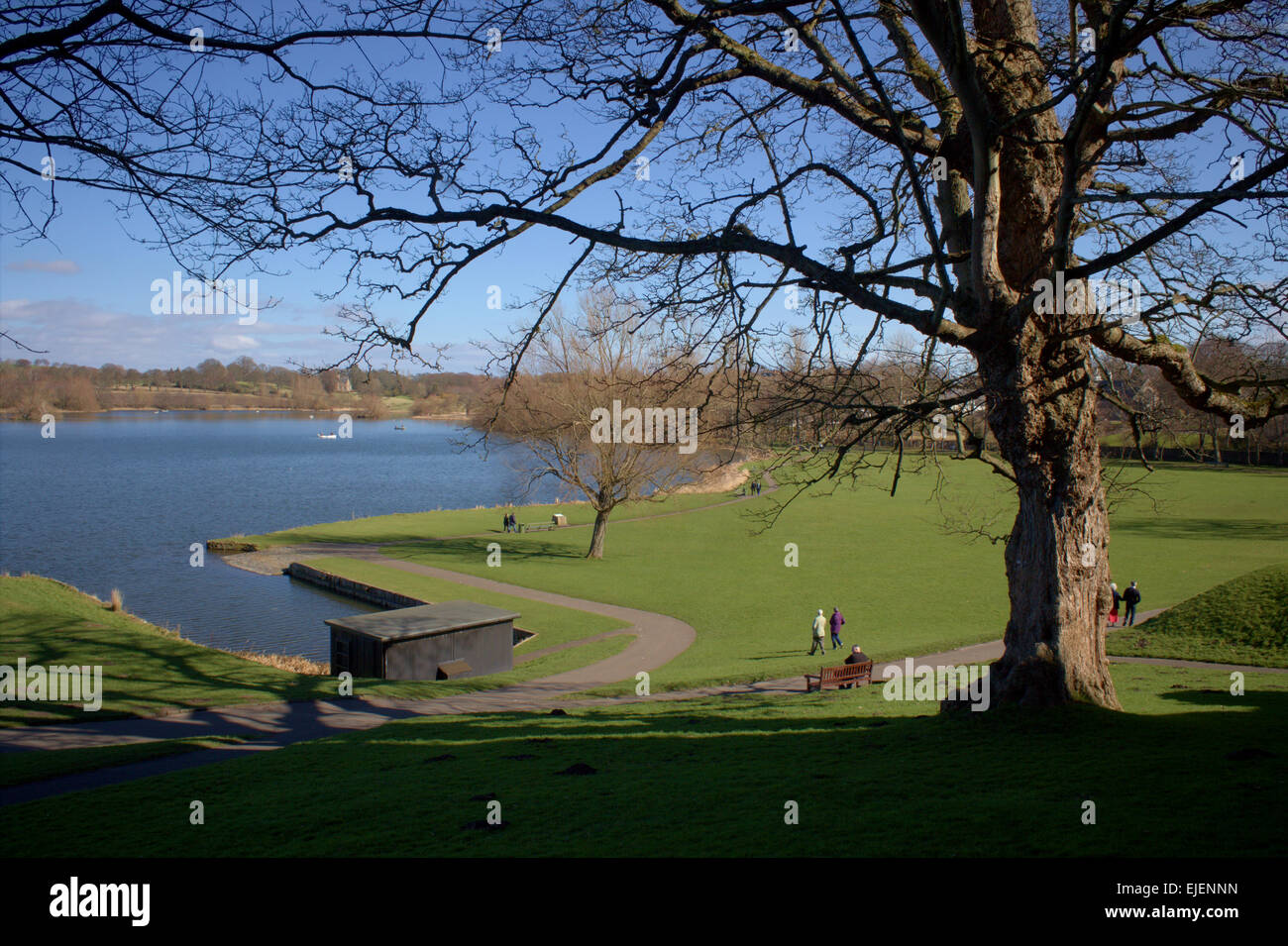 Linlithgow Loch and Peel Stock Photo - Alamy
