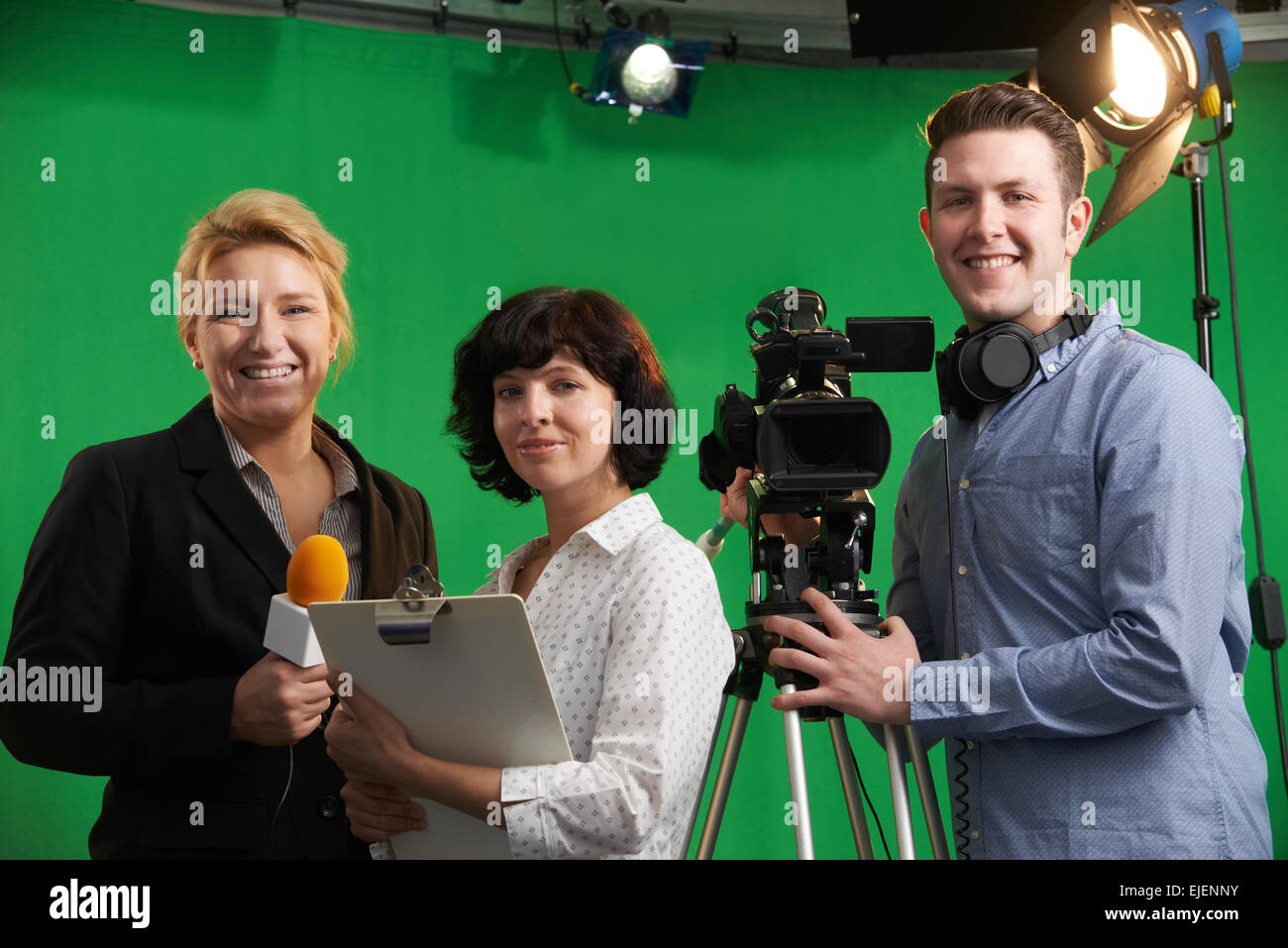 Male tv presenter hi-res stock photography and images - Alamy