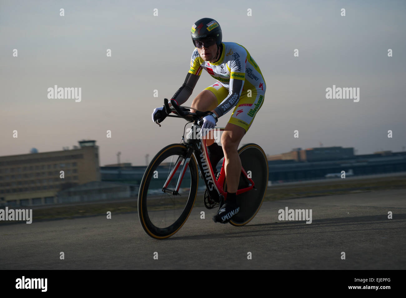 Christoph Strasser at his 24h world record attempt. Berlin Tempelhof ...