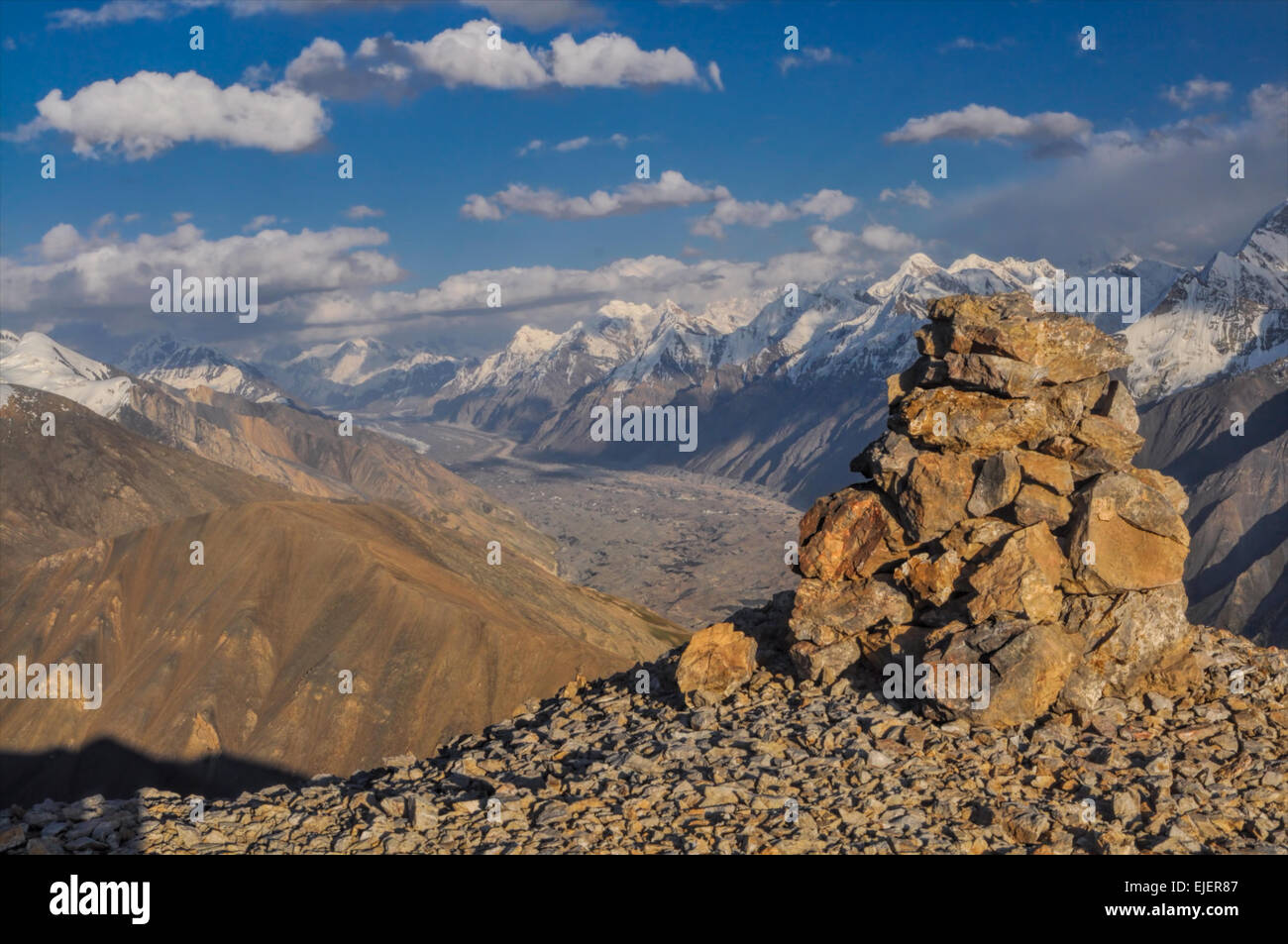 Scenic mountain peaks above Engilchek glacier in Tian Shan mountain ...
