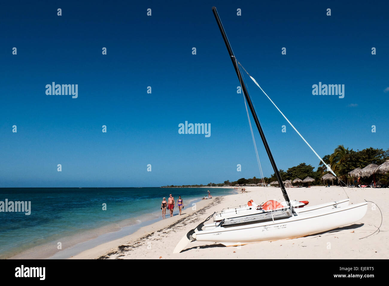 People enjoy a Caribbean beach near Trinidad, Cuba Stock Photo - Alamy