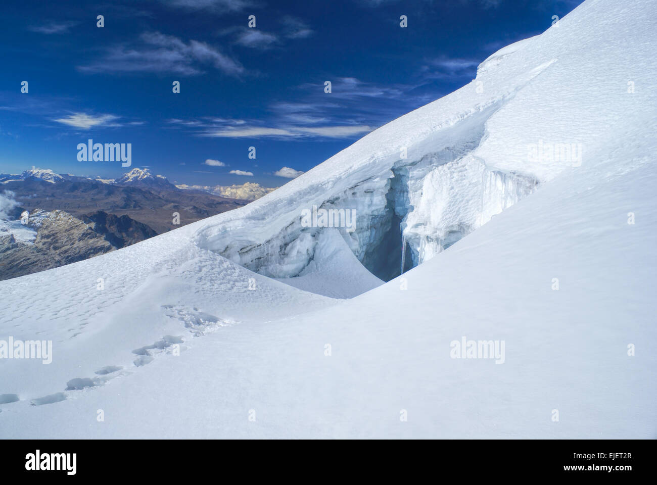 Glacier ice crevasse mountains hi-res stock photography and images - Alamy