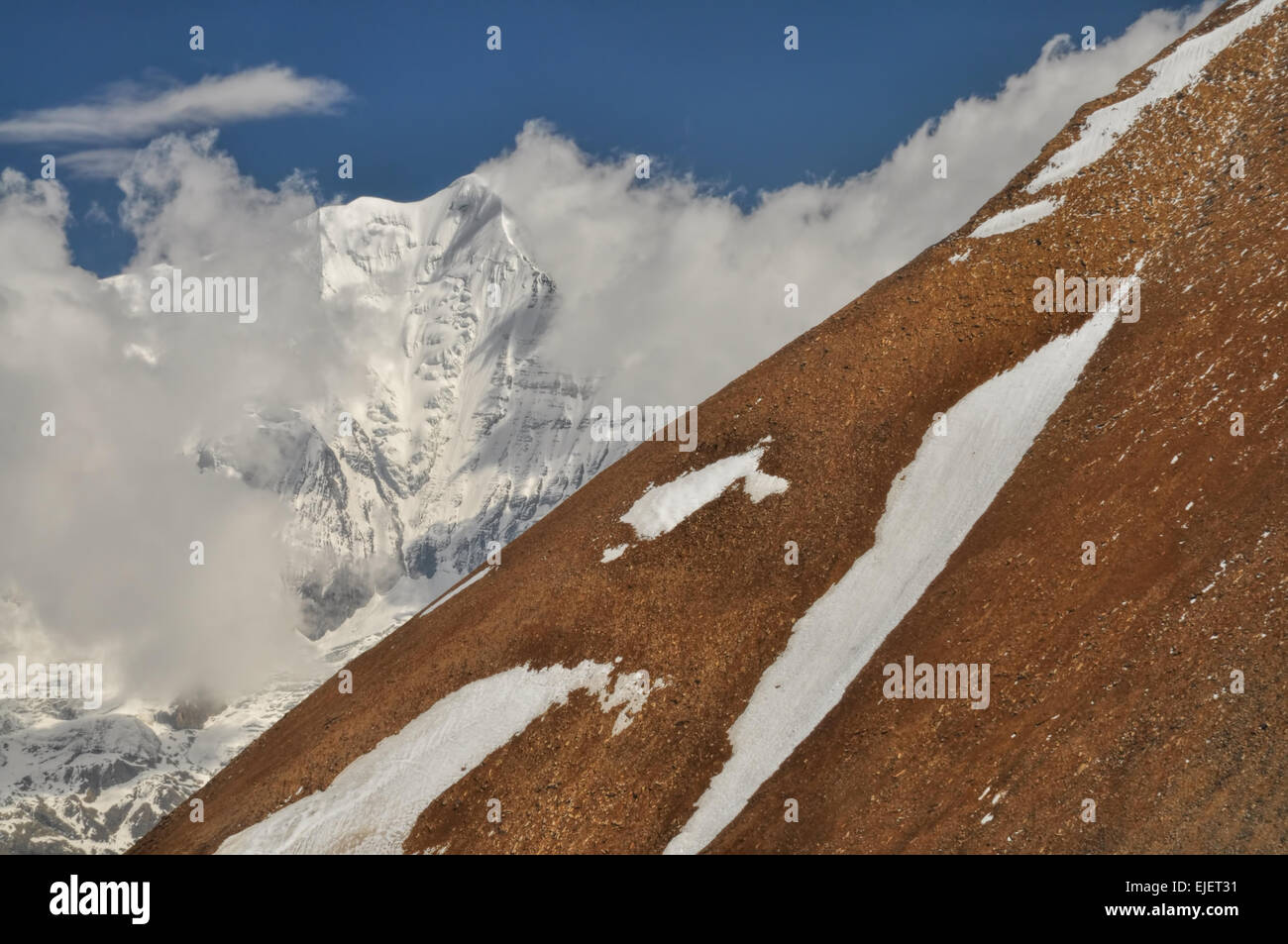 Steep slope hi-res stock photography and images - Alamy