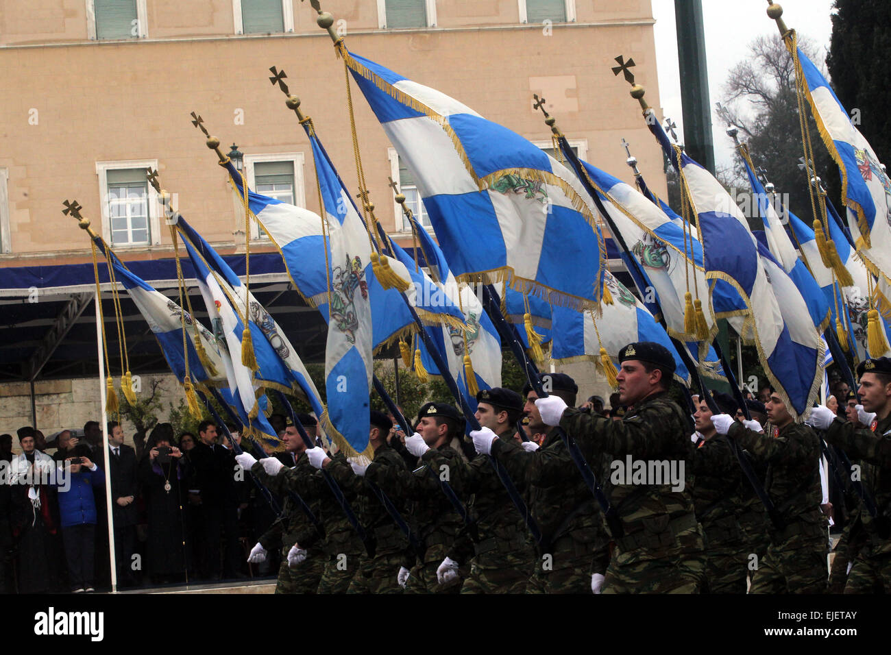 Athens, Greece. 25th Mar, 2014. Greek army soldiers take part in the ...