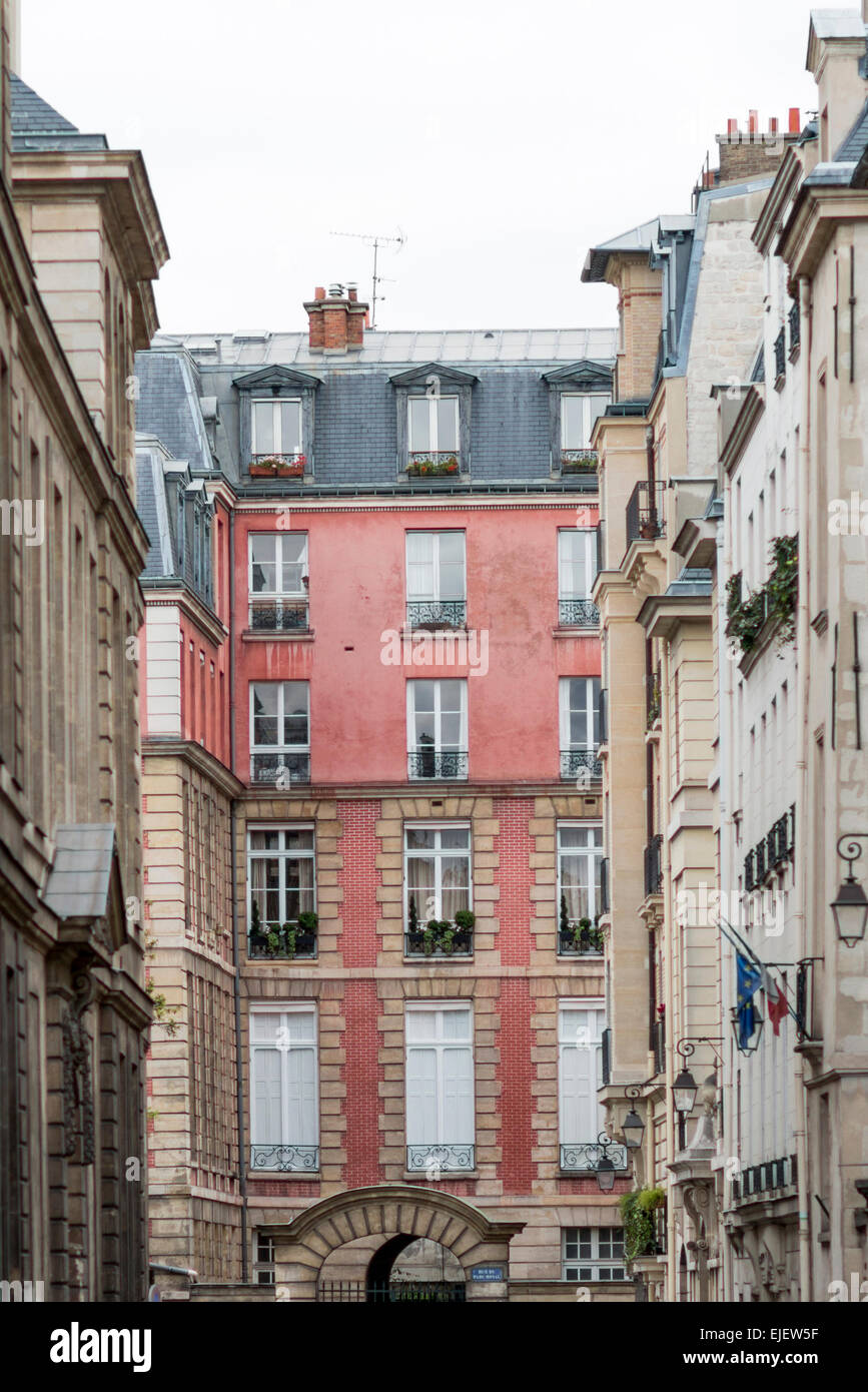 Apartment buildings in Paris, France Stock Photo - Alamy