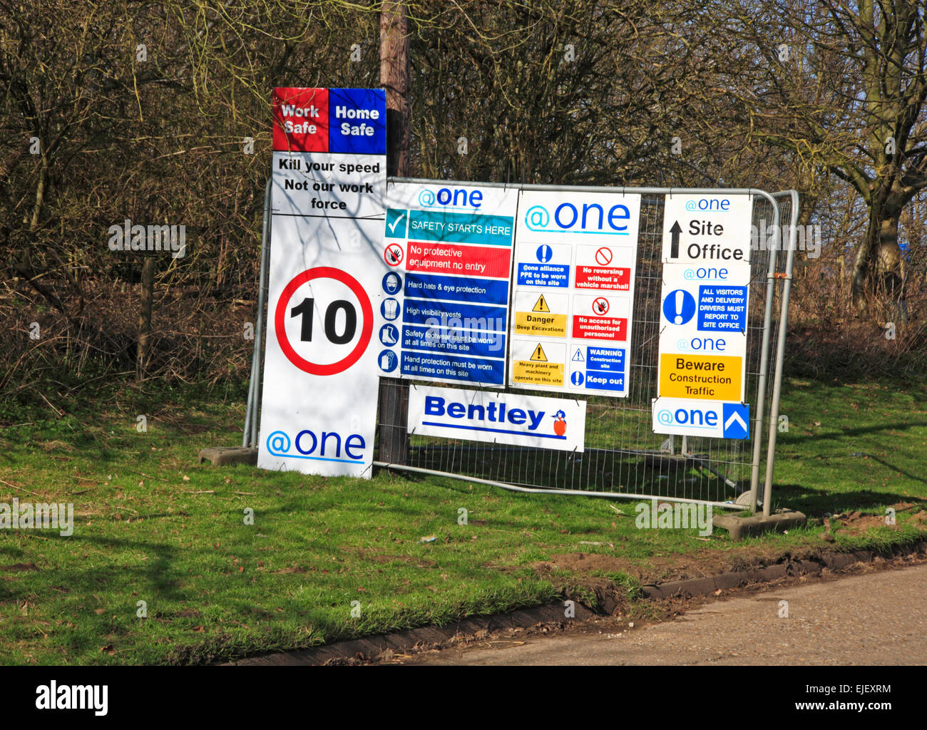 Safety signs hi-res stock photography and images - Alamy