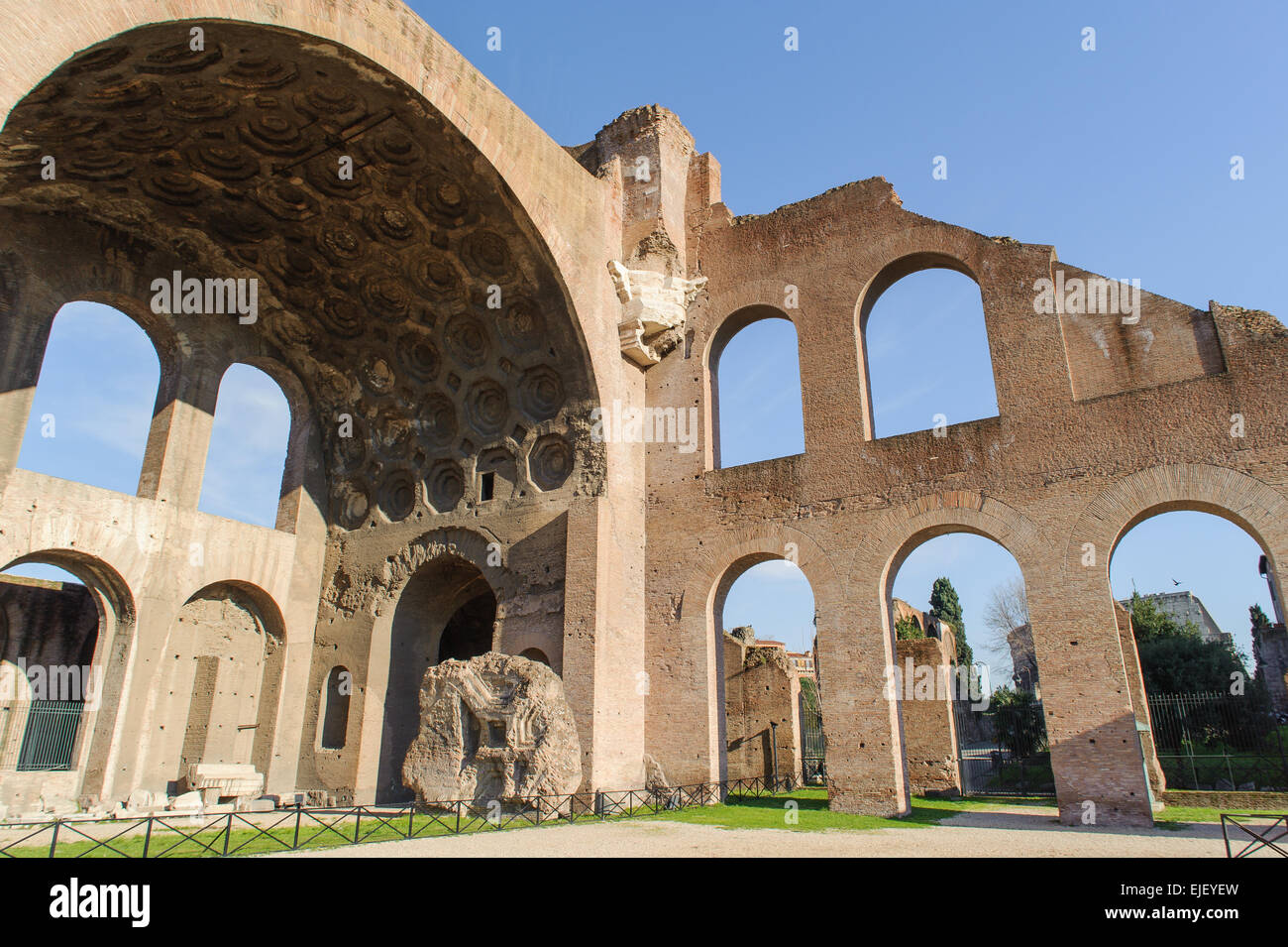 Basilica maxentius constantine basilica nova hi-res stock photography ...