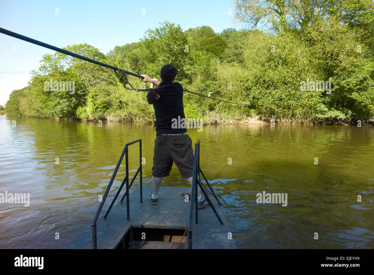 Symonds yat hand pulled ferry High Resolution Stock Photography and ...