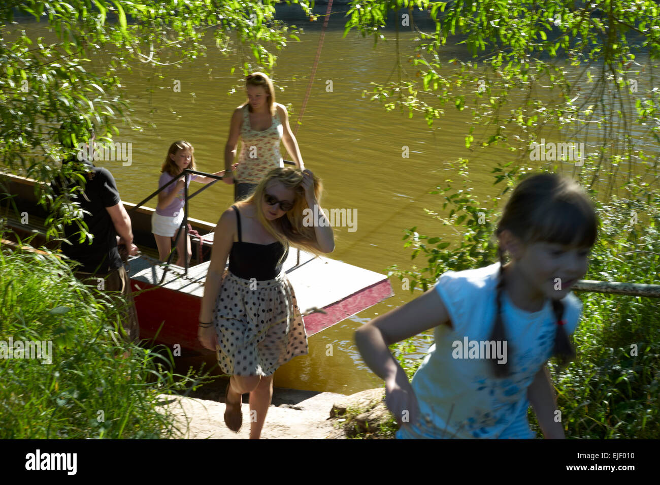 Hand Pulled Ferry at the Old Ferry Inn at Symonds Yat, Hereforshire ...