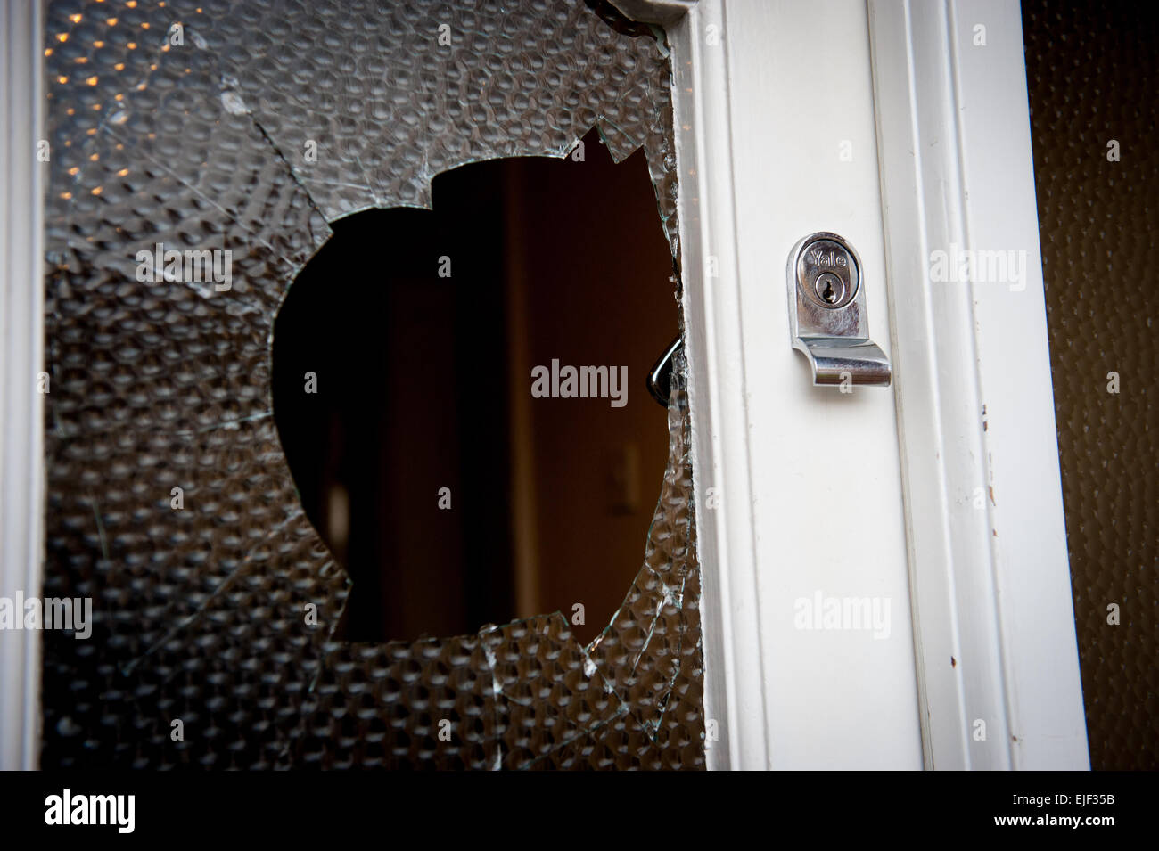 Smashed glass hi-res stock photography and images - Alamy