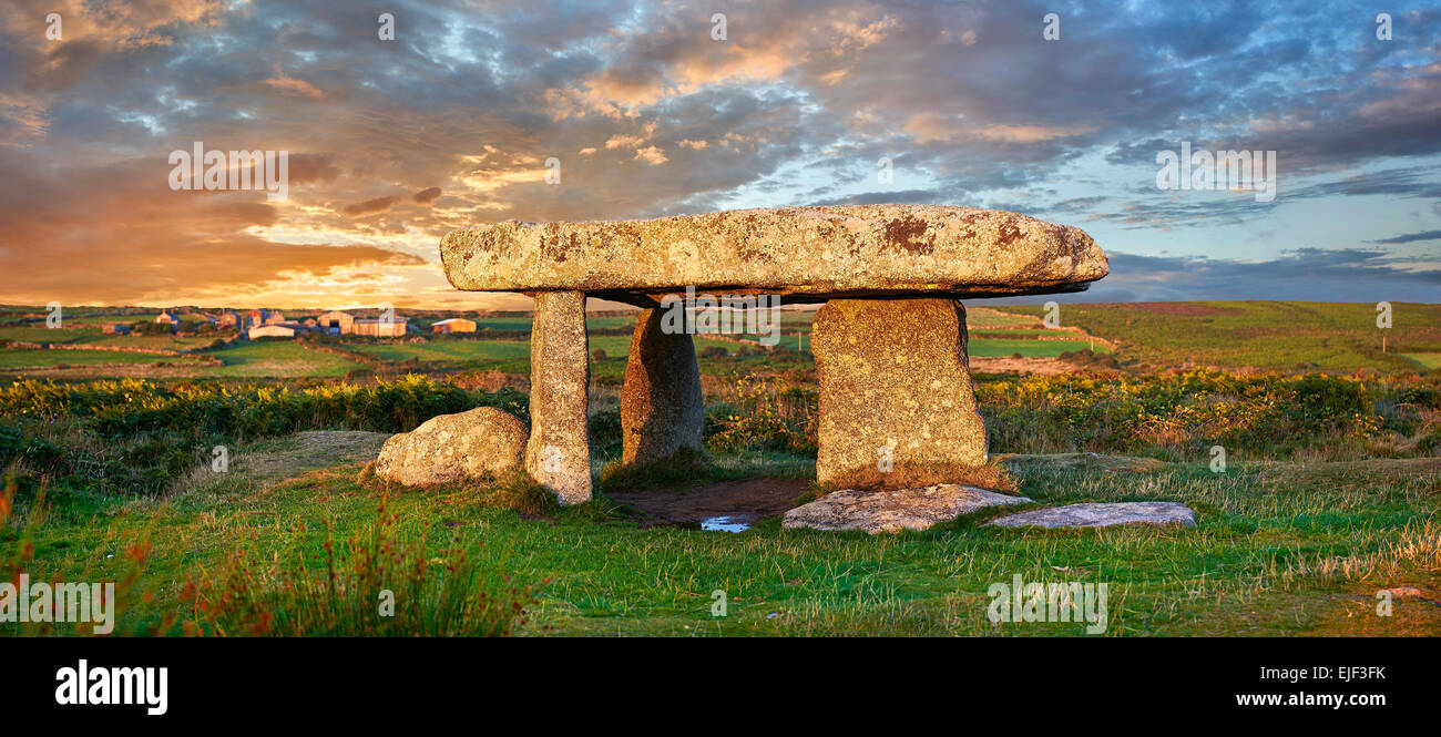 Lanyon Quoit megalithic Neolithic burial dolmen circa 4000 BC, Morvah ...
