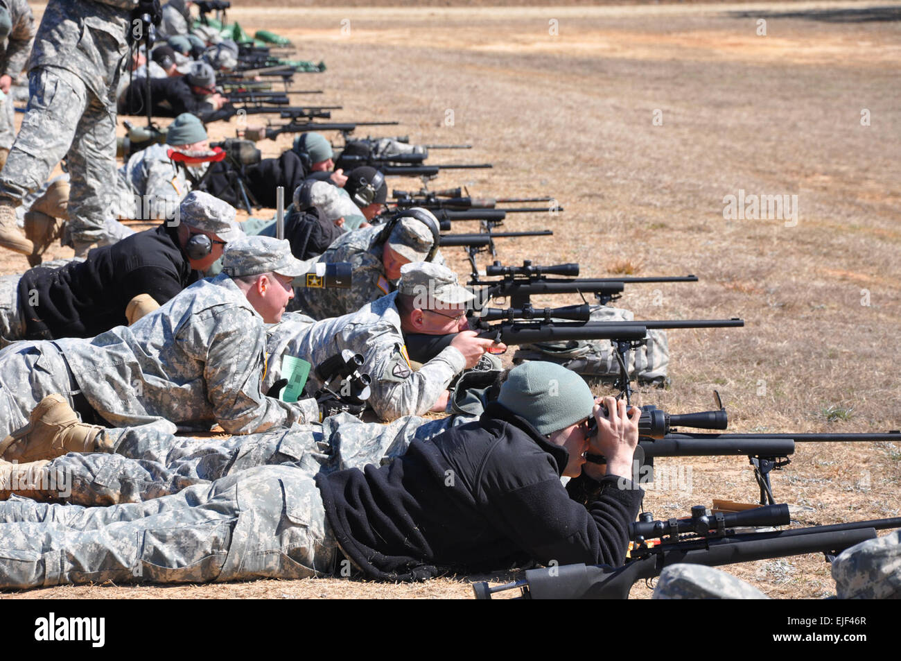 Soldiers shoot at targets 800 yards away during the long-range portion ...