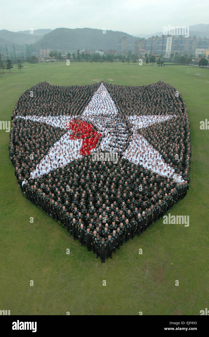 2nd ID Warriors form 'living insignia' for 2nd time in division history ...