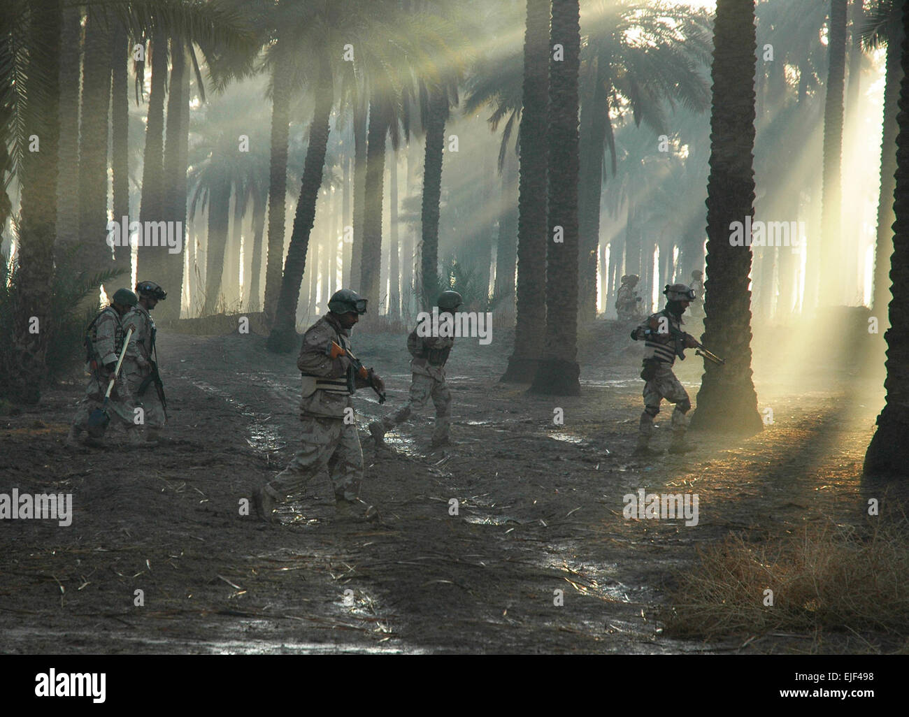 Army staging area hi-res stock photography and images - Alamy