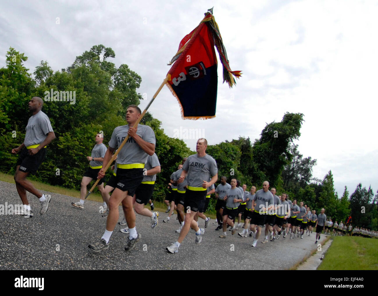 Paratroopers from the 82nd Airborne Division’s 3rd Brigade Combat Team ...