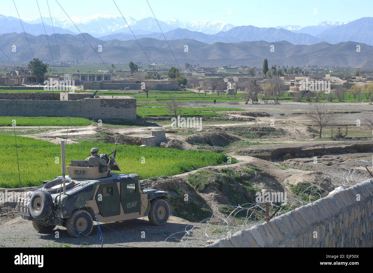 U.S. Army Soldiers from Delta Company, 1st Battalion, 508th Parachute ...