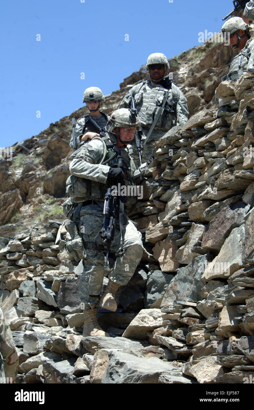 U.S. Army 2nd Lt. Jonathon Reabe, of the Provincial Reconstruction Team ...