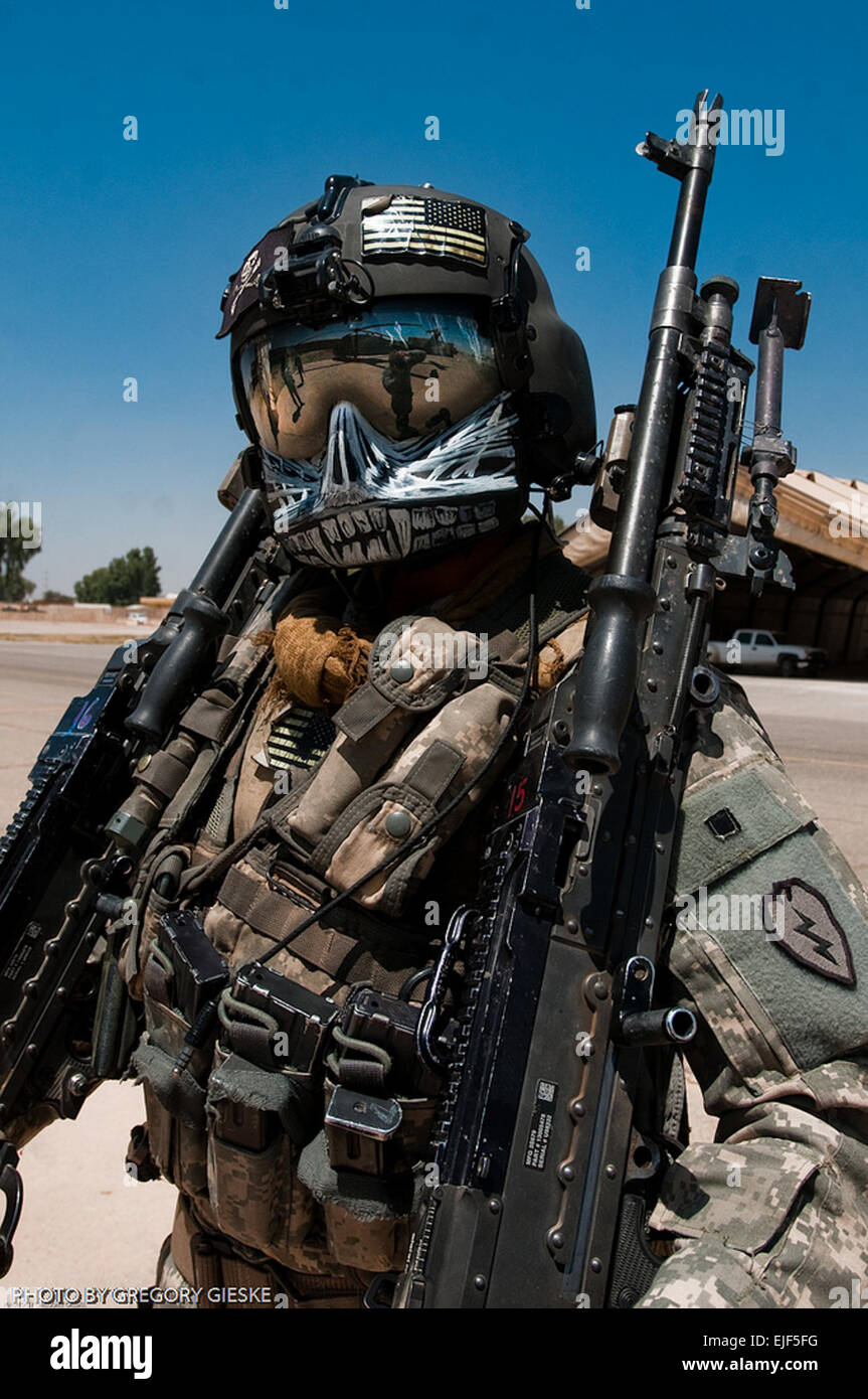 After delivering U.S. Soldiers and Iraq dignitaries to their final ...