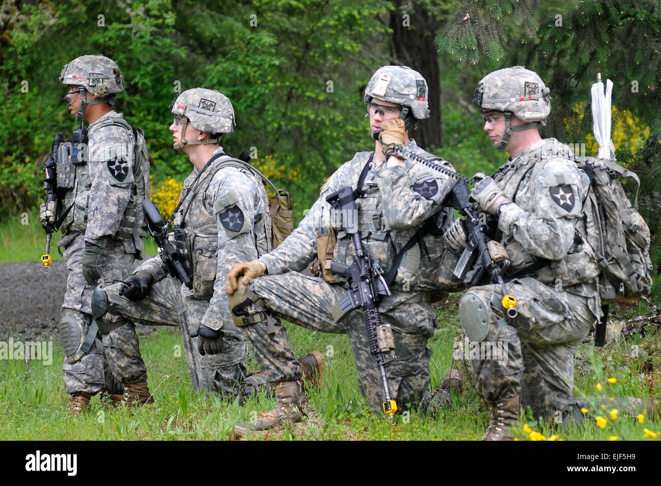 Soldiers from 2nd Battalion, 23rd Infantry Regiment, 4th Stryker ...