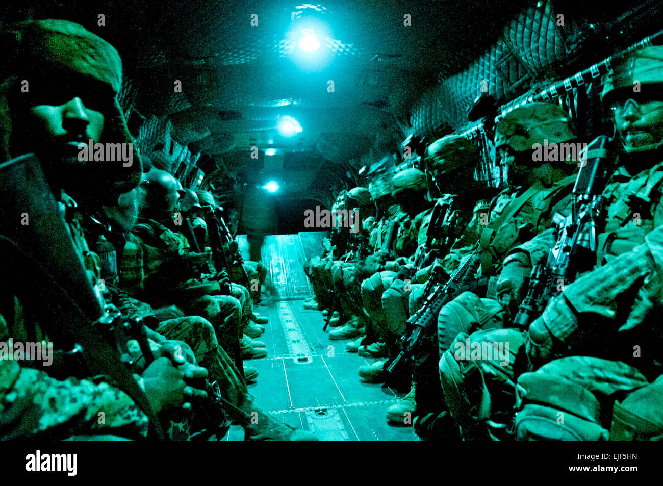 Paratroopers with the 82nd Airborne Division’s 1st Brigade Combat Team ...