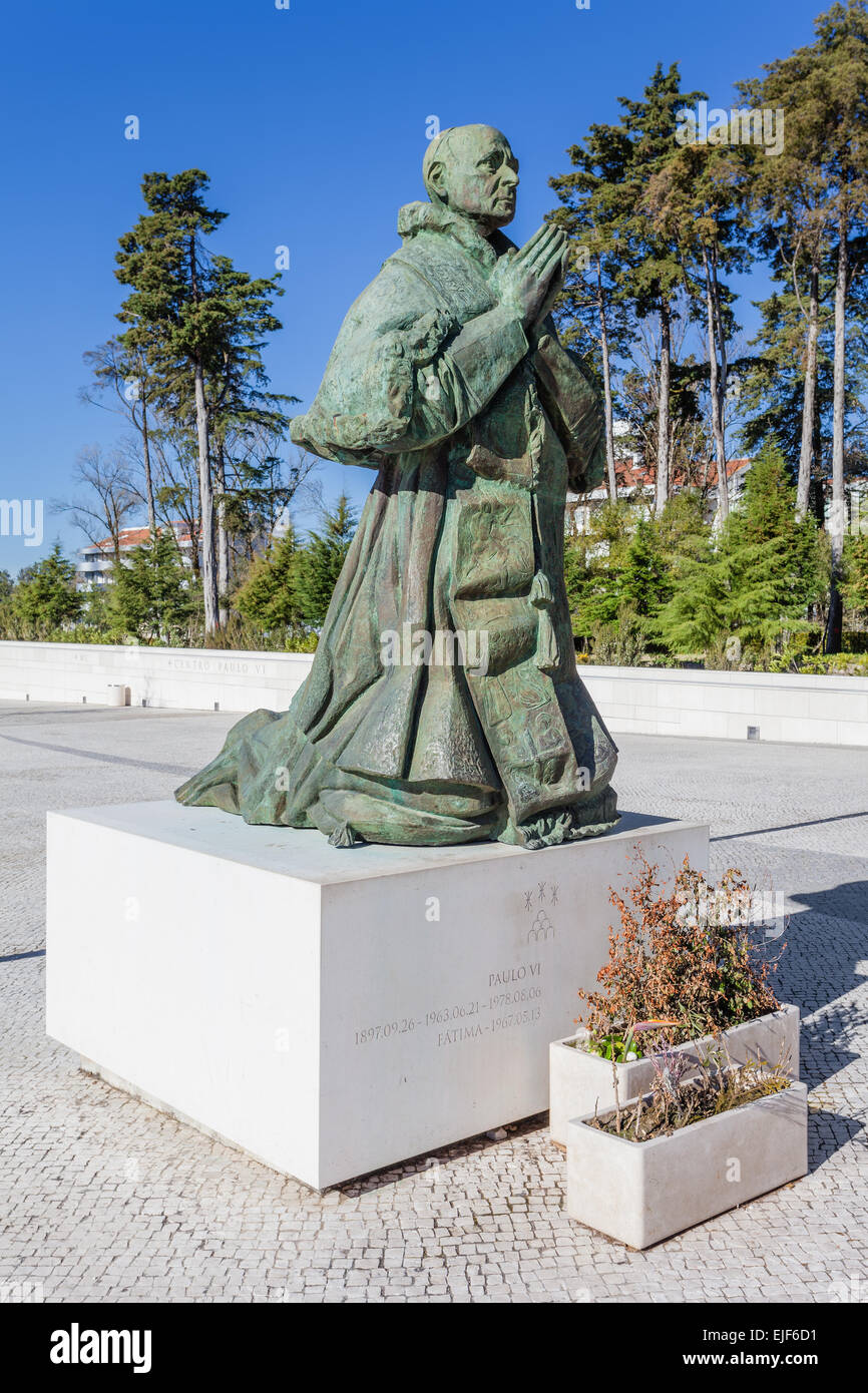 Sanctuary of Fatima, Portugal. Statue of Pope Paul VI by sculptor ...