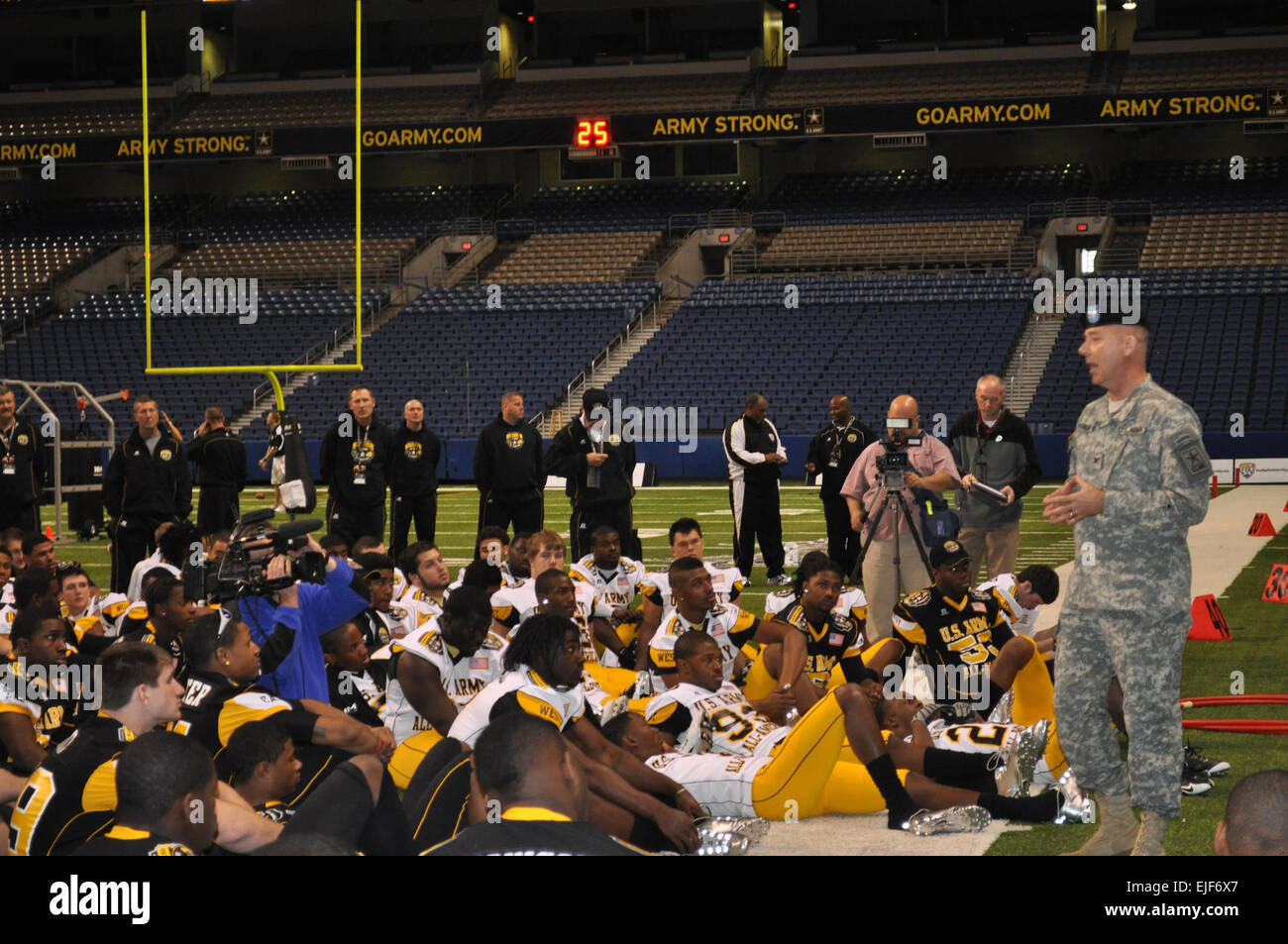 Col.P Victor Petrenko, deputy commanding officer, U.S. Army Acessions ...