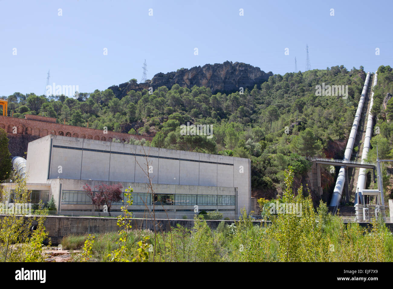 Historic Bolarque Dam pumping station and pipes in order to transfer ...