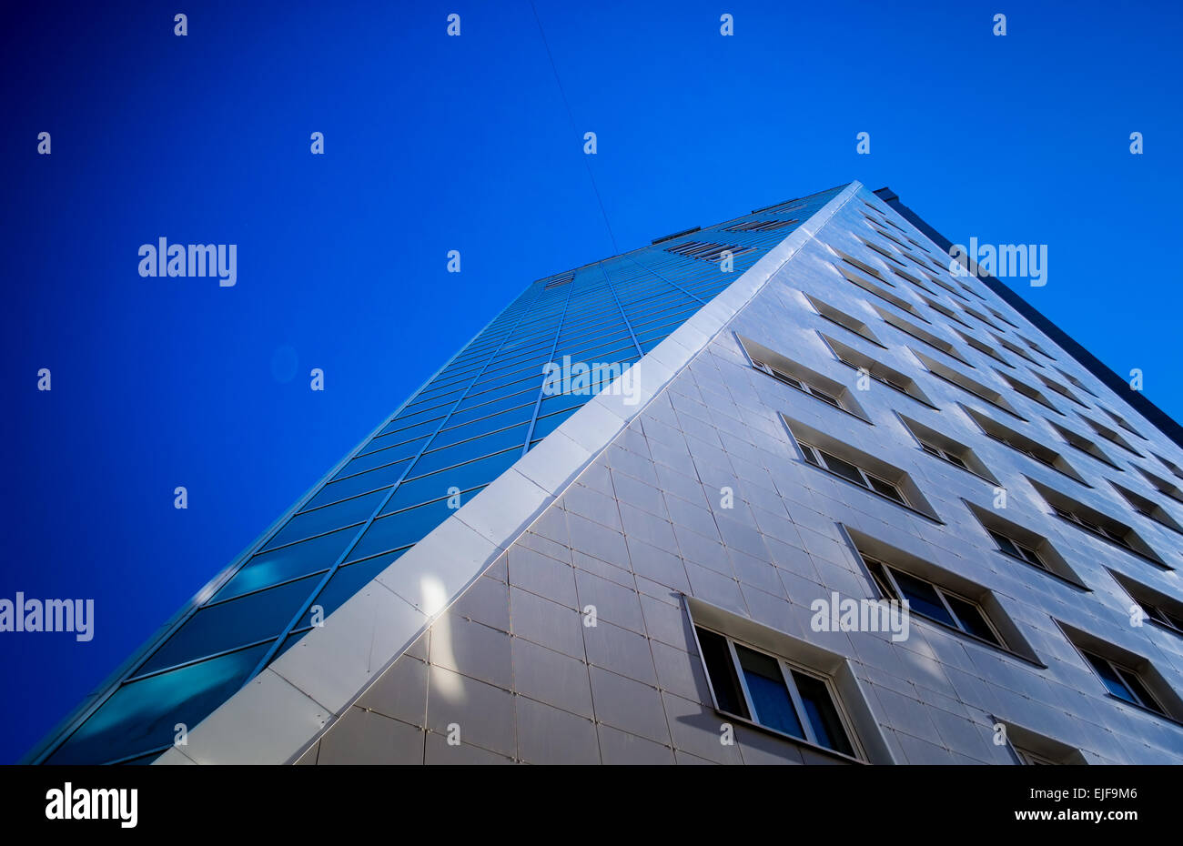 Acute angle building hi-res stock photography and images - Alamy