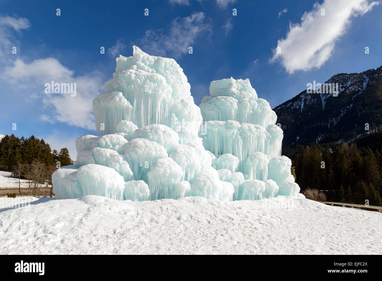 Ice towers hi-res stock photography and images - Alamy