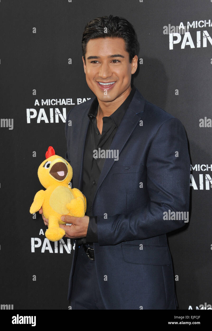Actor mario lopez hi-res stock photography and images - Alamy