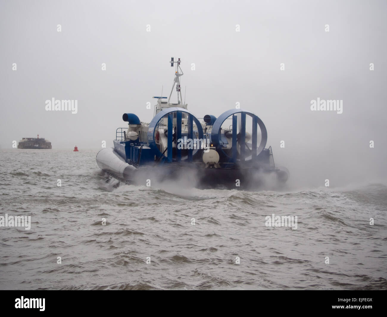 The Portsmouth to Isle of Wight, Hovertravel, Hovercraft, in stormy ...