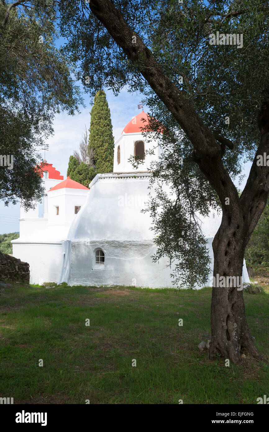Greek orthodox churches hi-res stock photography and images - Alamy