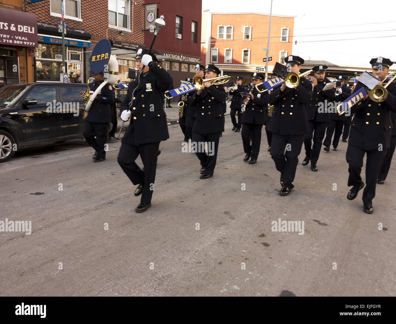 Police marching band parades hi-res stock photography and images - Alamy