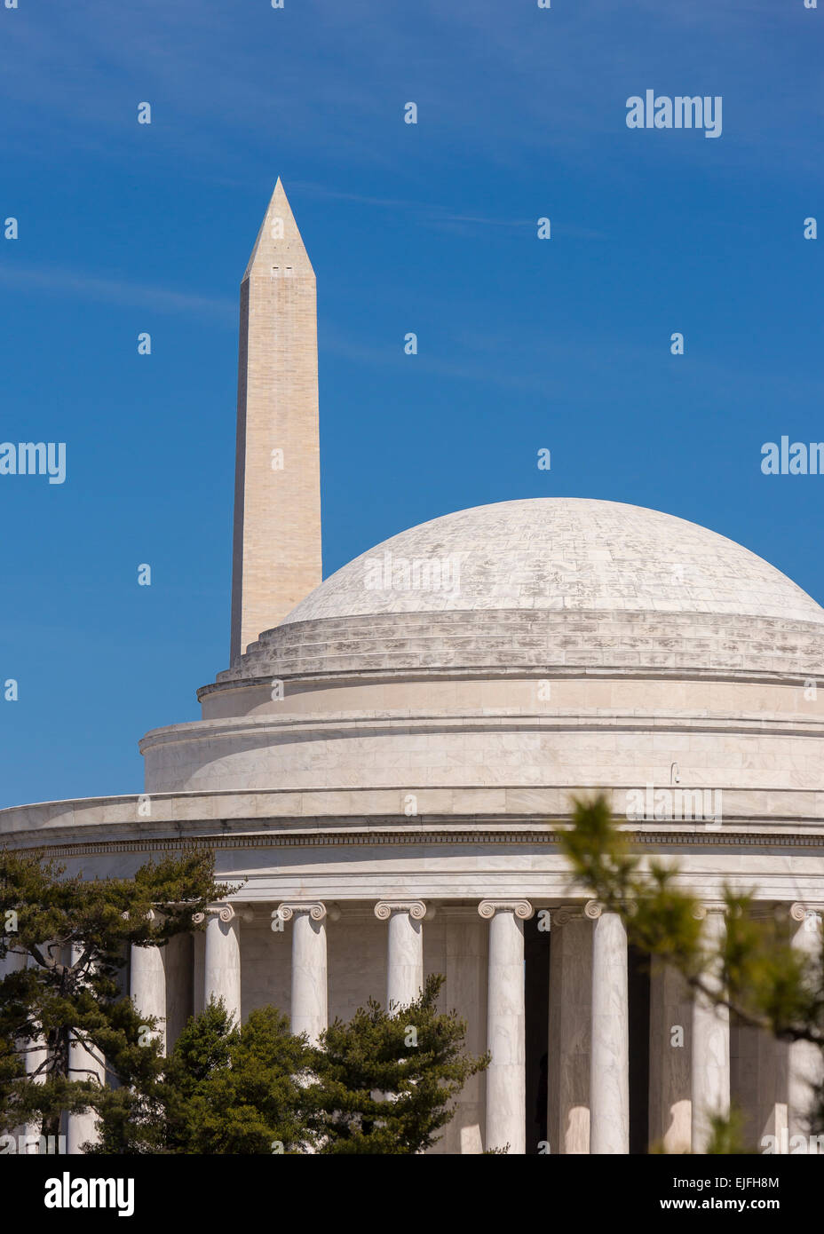 Rear skyline hi-res stock photography and images - Alamy