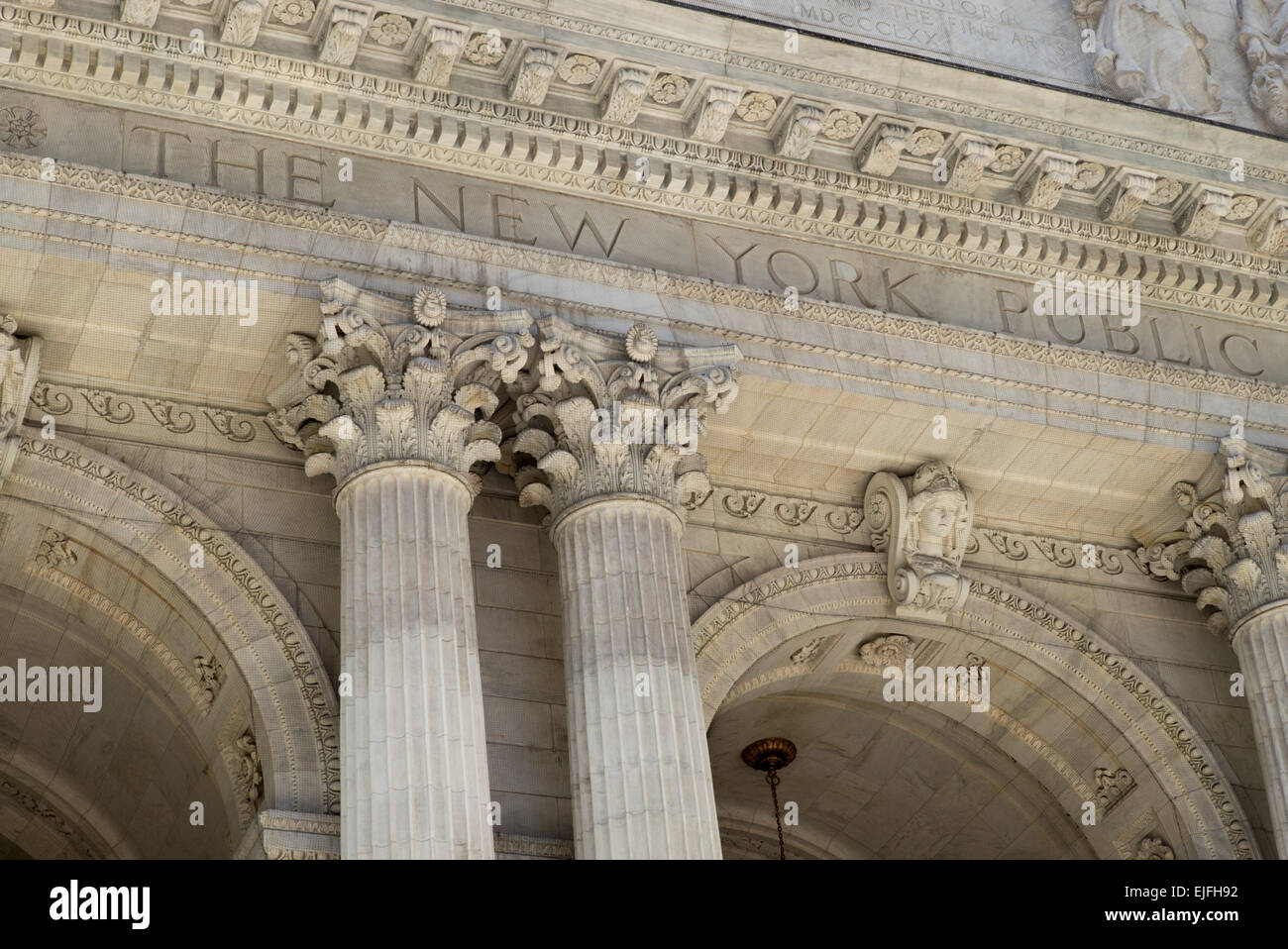 Facade of the New York Public Library, Midtown, Manhattan, New York ...