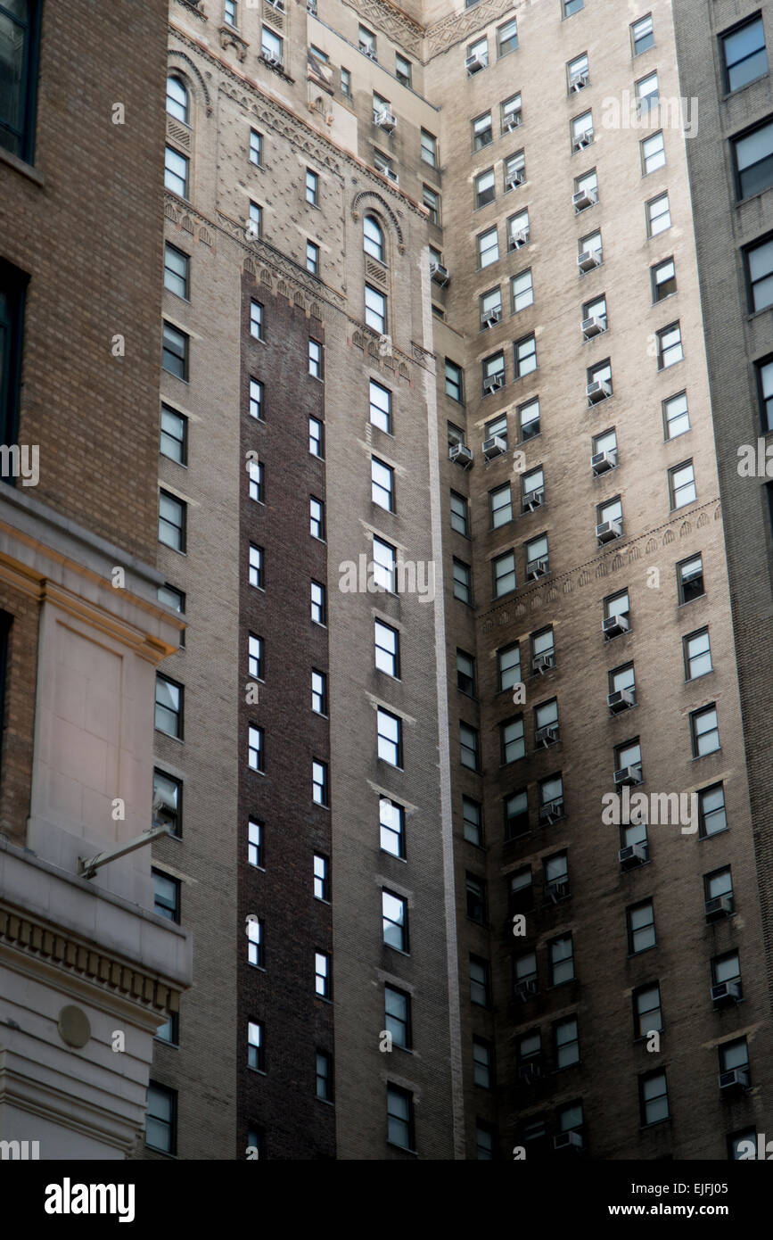 Low angle view of a building, Midtown, Manhattan, New York City, New ...