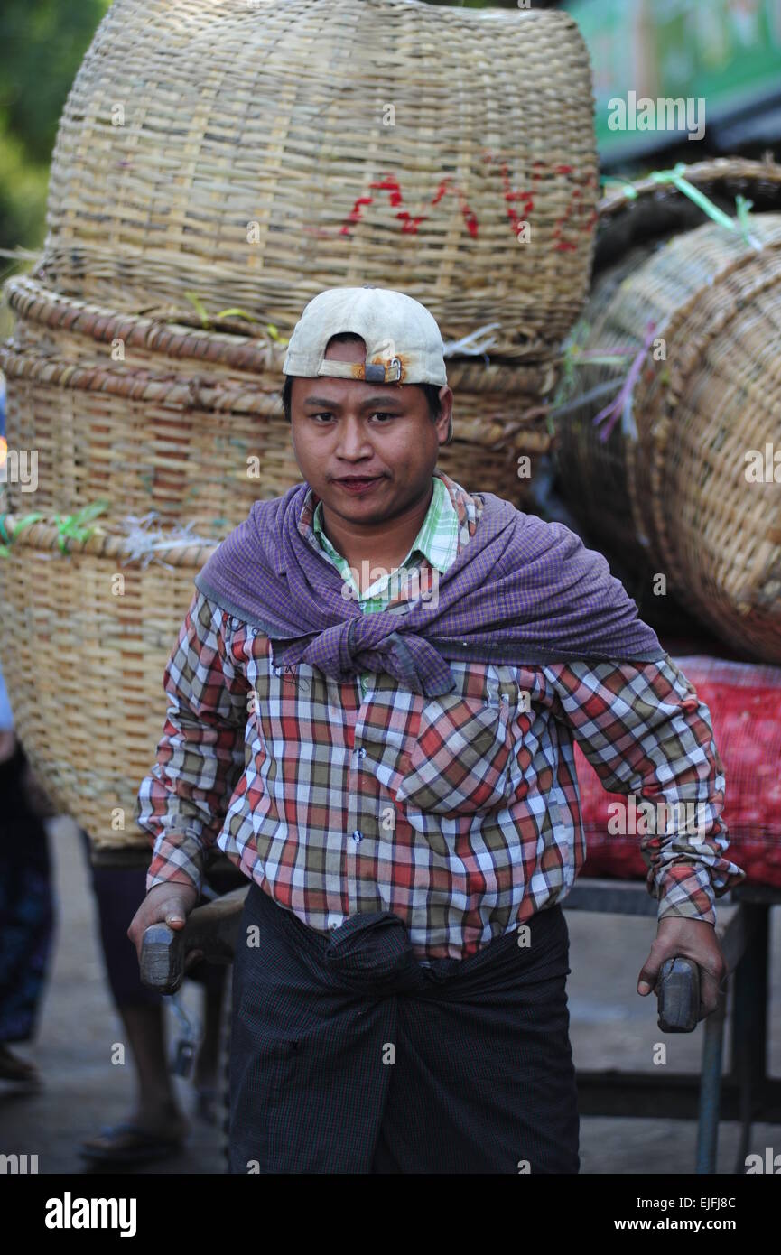 Burmese Man High Resolution Stock Photography and Images - Alamy