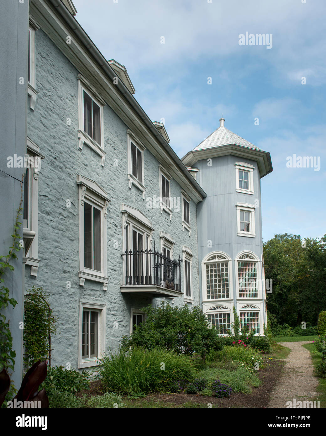 Low angle view of a building, Manoir-Papineau National Historic Site ...