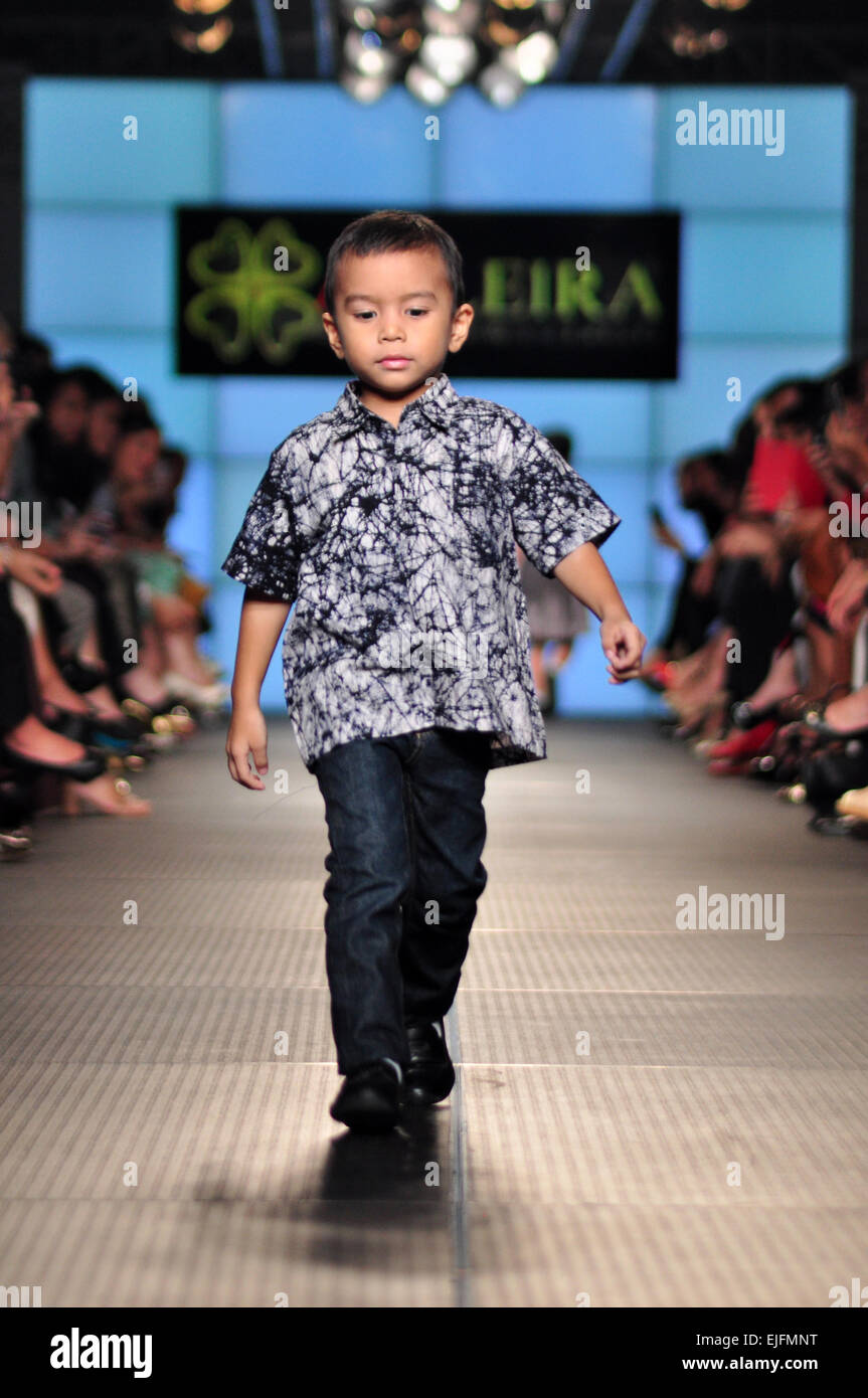 Jakarta, Indonesia. 25th March, 2015. A model walks the runway at the ...