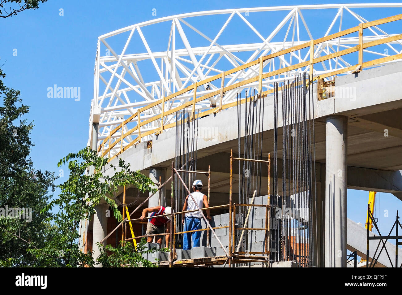 Construction of a new building Stock Photo - Alamy
