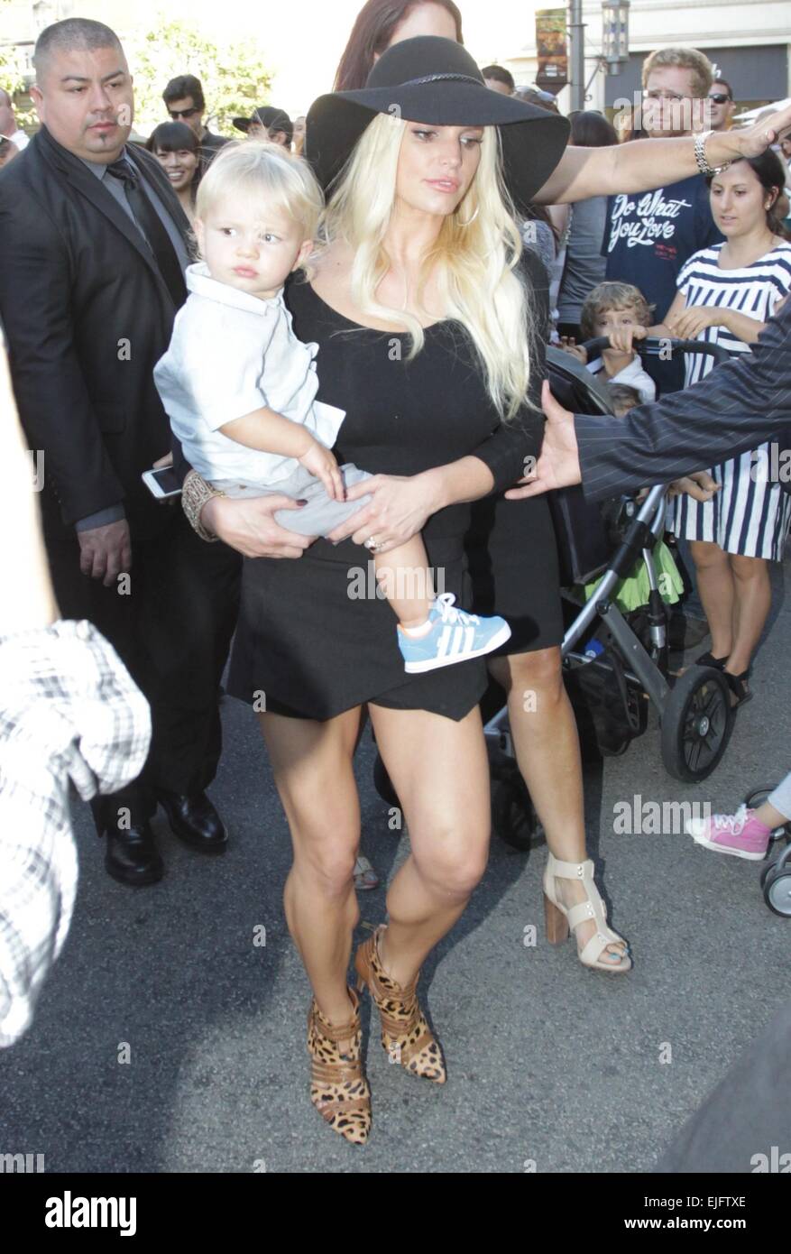 Jessica simpson and ace johnson hi-res stock photography and images - Alamy