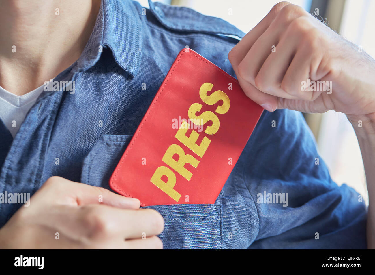 Journalist id card hi-res stock photography and images - Alamy