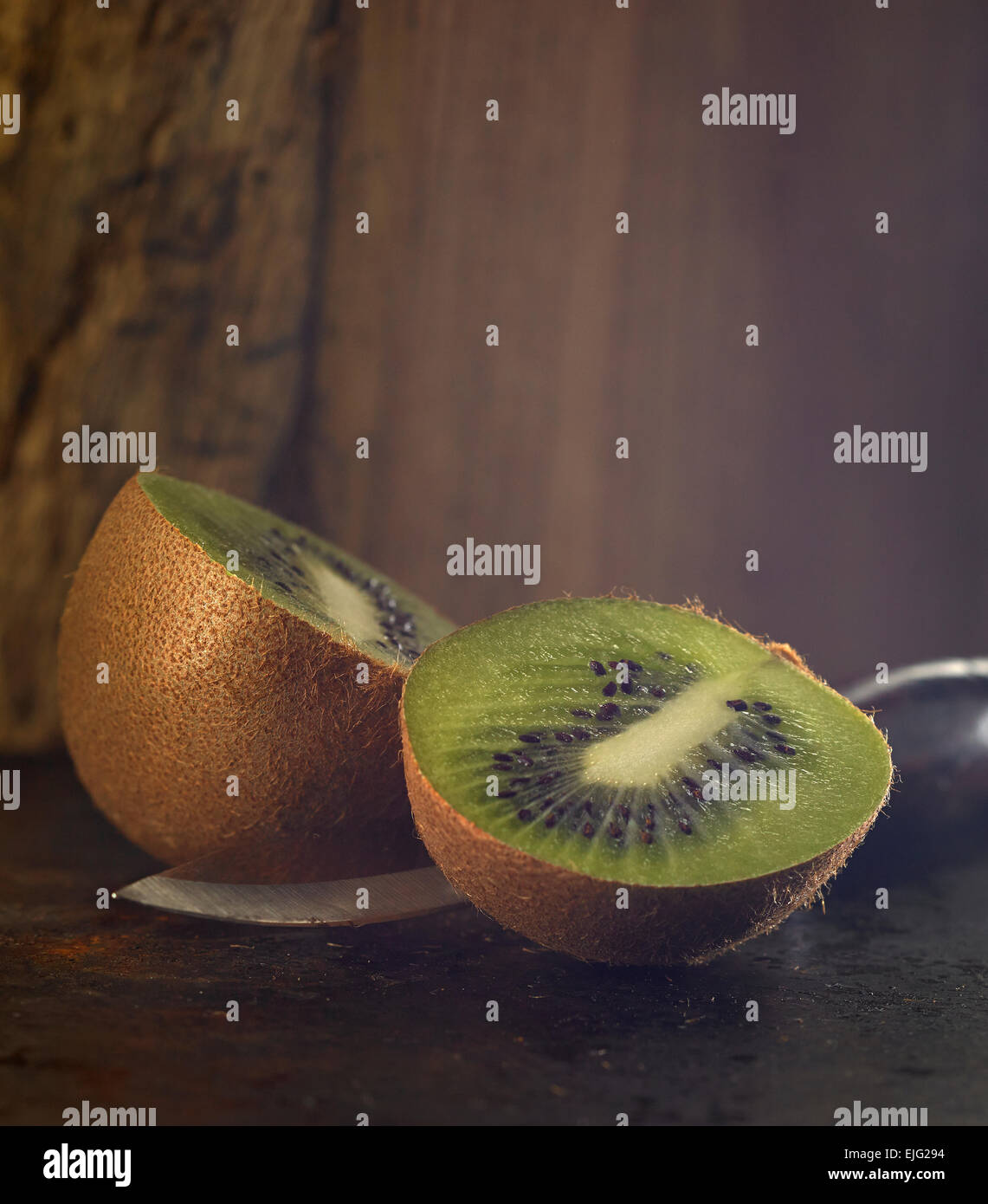 Fruit cut in half hi-res stock photography and images - Alamy