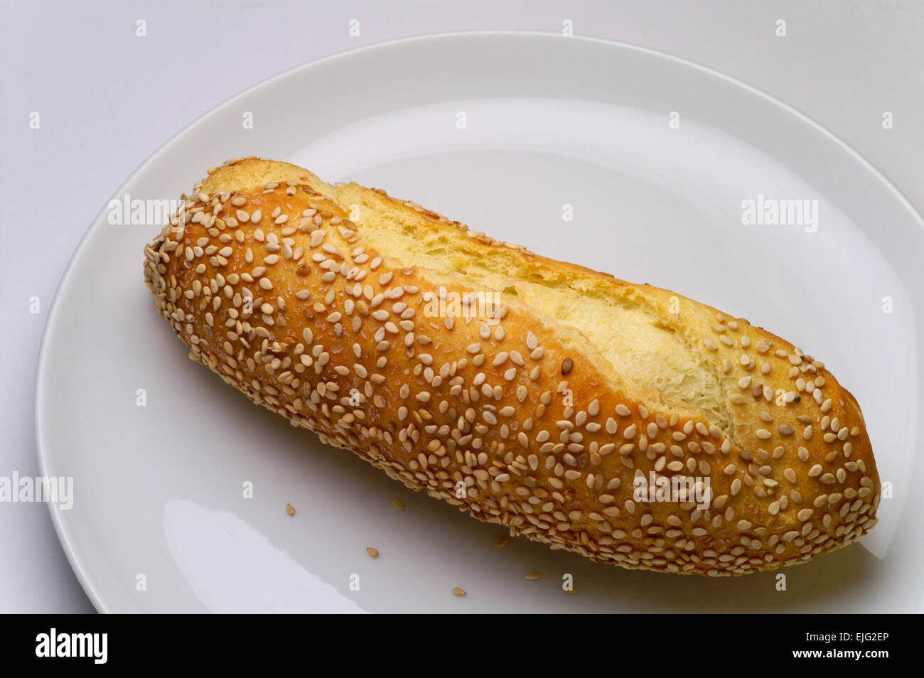 Sesame seed and grain bread hi-res stock photography and images - Alamy
