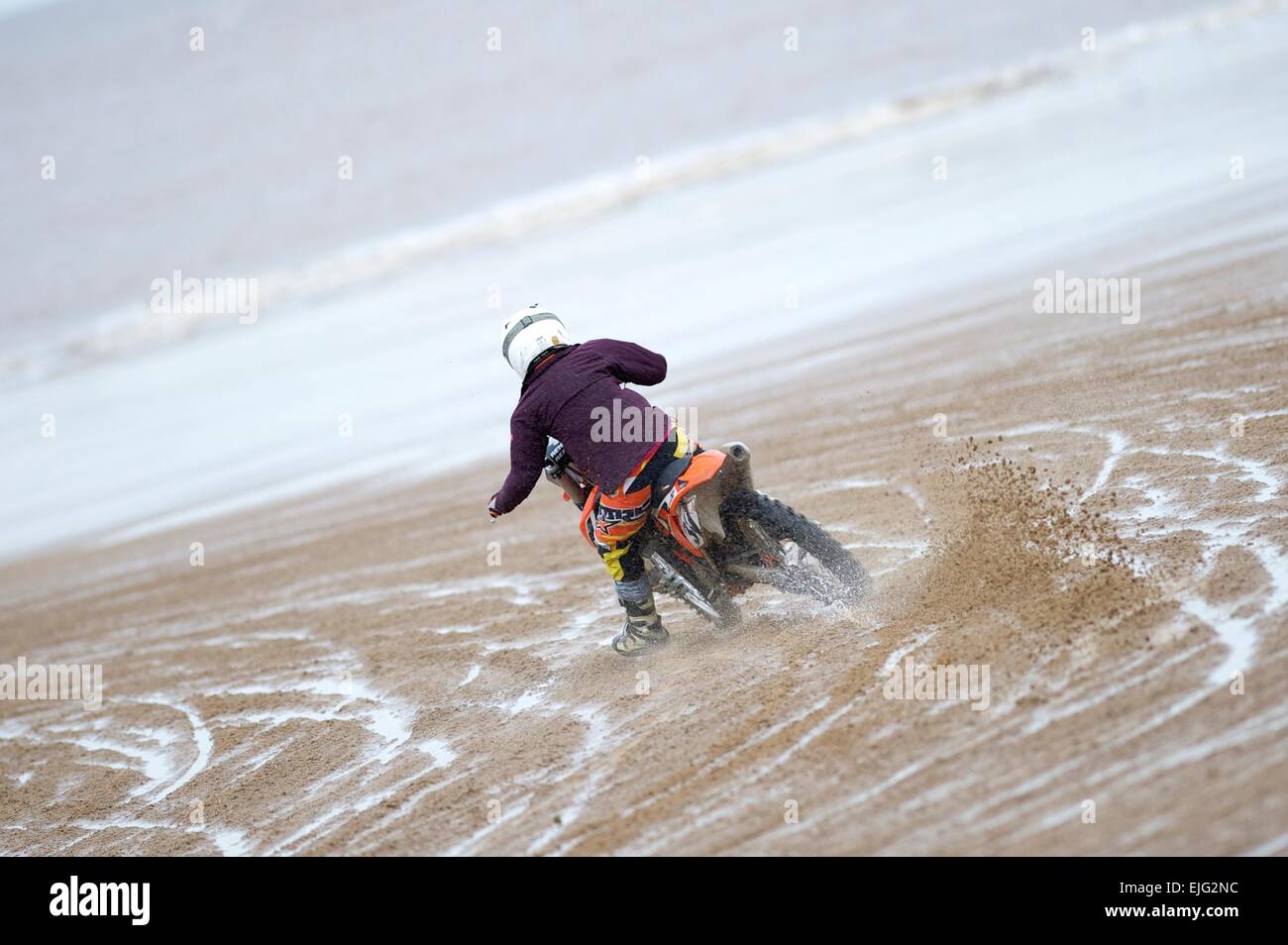 Motorcycle sand racing on beach hi-res stock photography and images - Alamy
