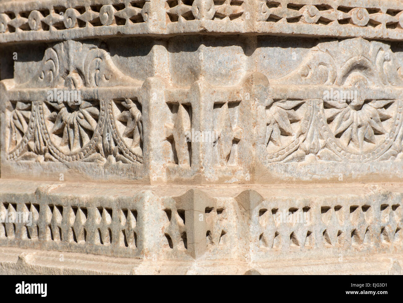 Ornate Stone Carvings at Ranakpur Jain Temple, Rajasthan, India Stock ...