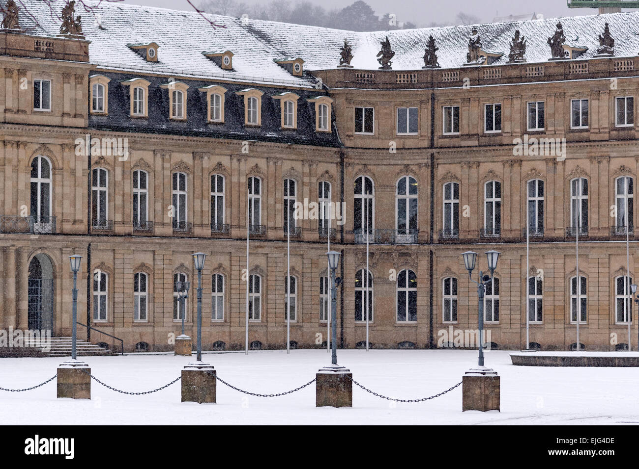 Stuttgart Winter Schlossplatz Snow Stock Photos & Stuttgart Winter ...