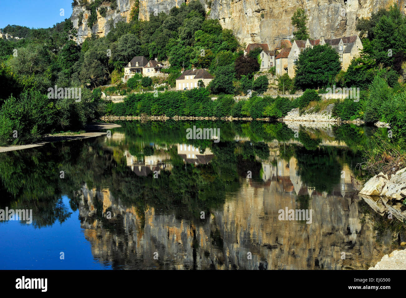 La Rogue Gageac Dordogne Aquitaine France Europe Stock Photo - Alamy