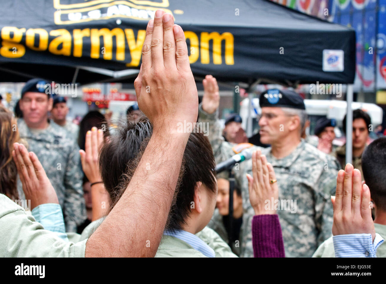 Army Gen. George W. Casey, Jr., the Army's chief of staff, administers ...
