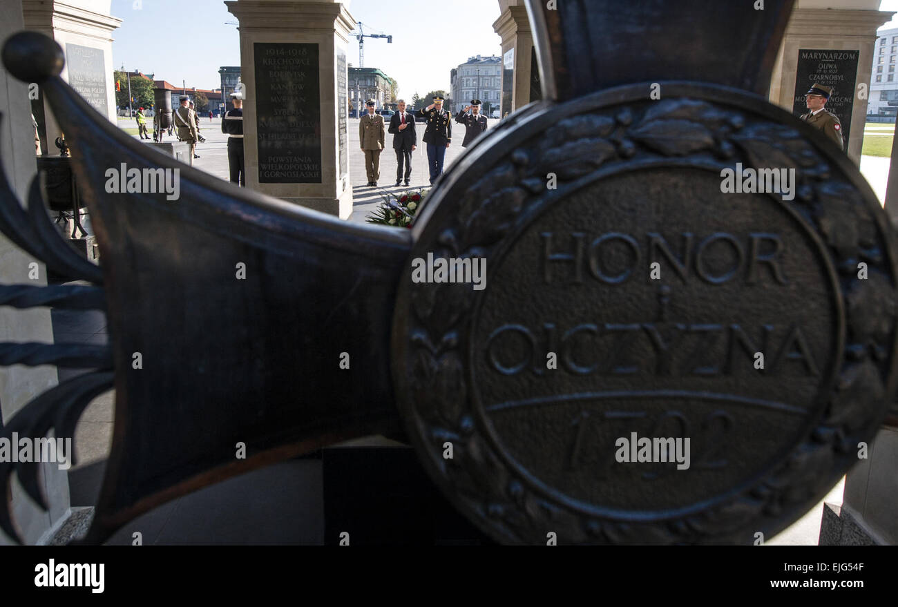 Tombs of unknowns hi-res stock photography and images - Alamy